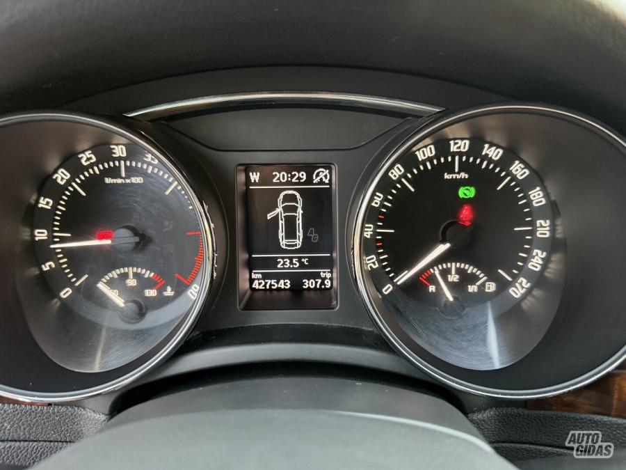 Skoda SuperB 2014 Kelmė, ar dzinēja tilpumu 2.00 L un nobraukumu 428 tūkst. km par 5750 €, foto 25 vietnē AUTOMOTO.COM.LV