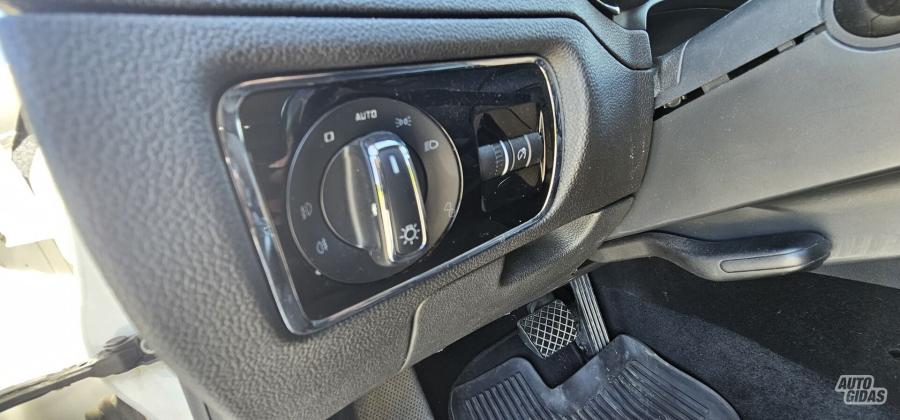 Skoda SuperB 2014 in Mazeikiai, with an engine capacity of 2.00 L and mileage of 406 thousand km for 5500 €, photo 21 on AUTOMOTO.COM.LV