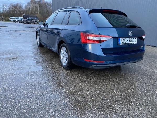Skoda SuperB 2015 Rīga, ar dzinēja tilpumu 1.60 L un nobraukumu 290 tūkst. km par 9400 €, foto 7 vietnē AUTOMOTO.COM.LV