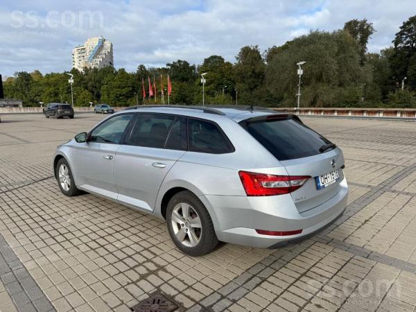 Skoda SuperB 2017 Rīga, ar dzinēja tilpumu 1.60 L un nobraukumu 283 tūkst. km par 9450 €, foto 4 vietnē AUTOMOTO.COM.LV