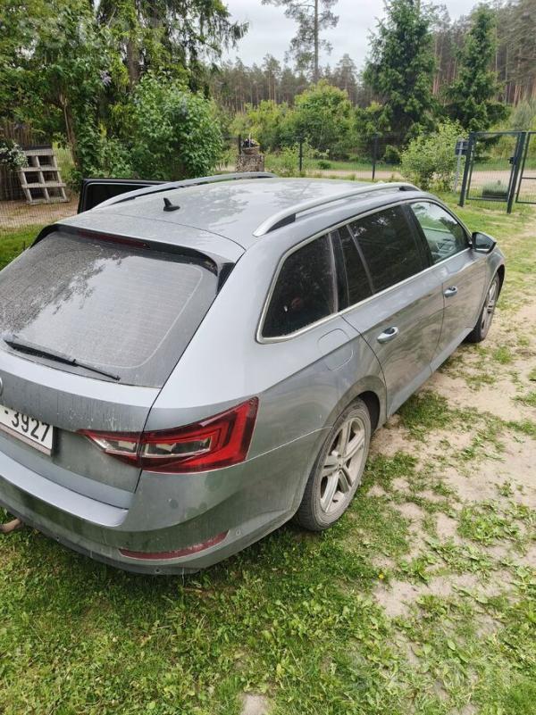 Skoda SuperB 2017 in Riga, with an engine capacity of 2.00 L and mileage of 189 thousand km for 8000 €, photo 6 on AUTOMOTO.COM.LV
