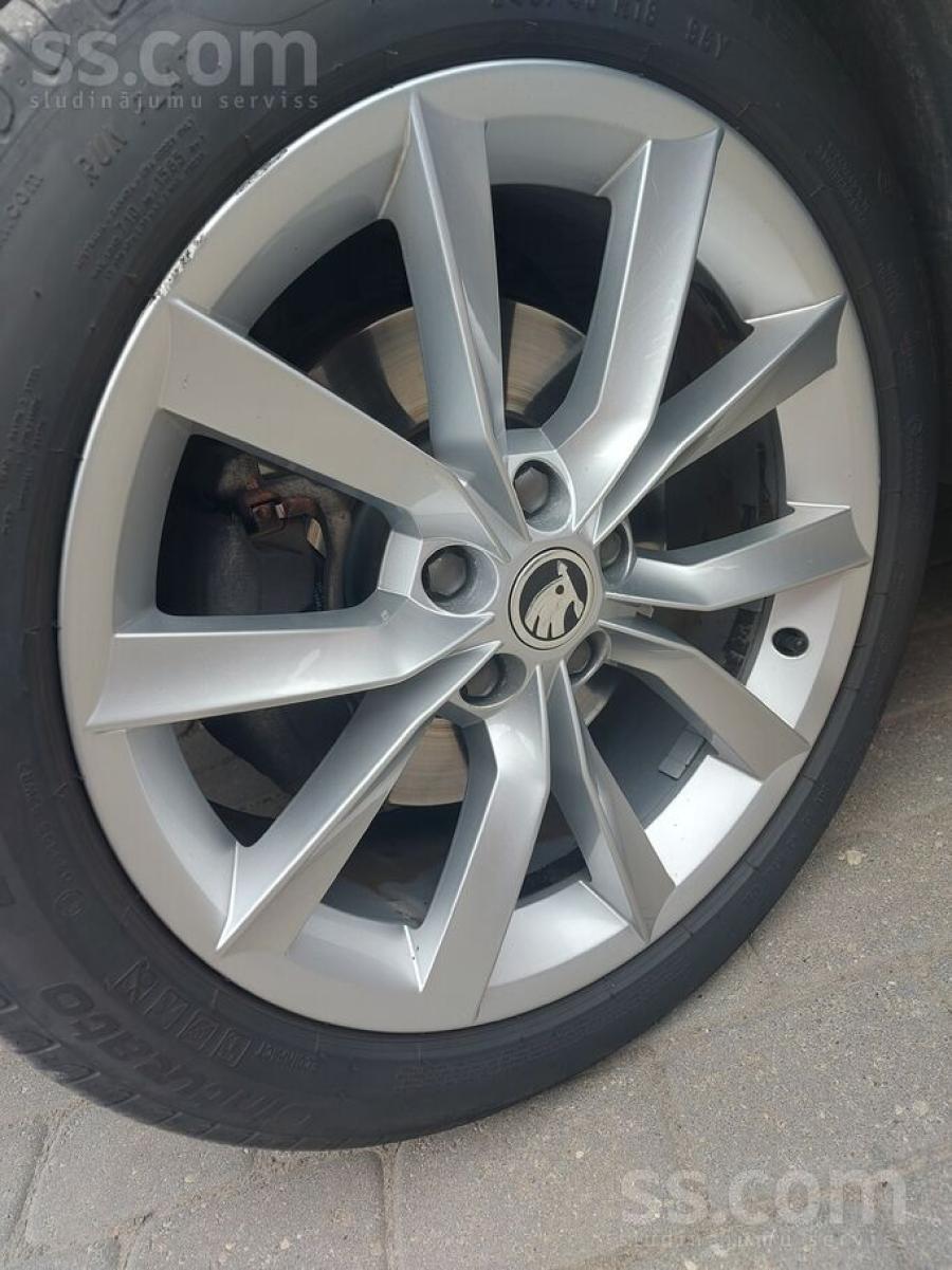Skoda SuperB 2018 in Valmiera, with an engine capacity of 1.60 L and mileage of 236 thousand km for 11750 €, photo 29 on AUTOMOTO.COM.LV