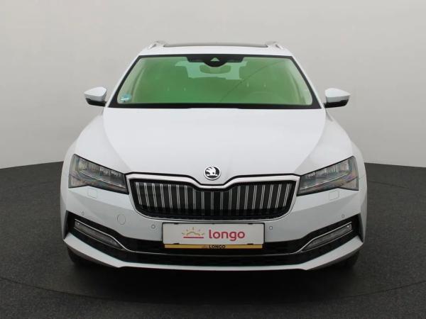 Skoda SuperB 2022 in Vilnius, with an engine capacity of 1.40 L and mileage of 219 thousand km for 17199 €, photo 3 on AUTOMOTO.COM.LV