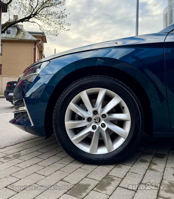 Skoda SuperB 2023 Tallina vietnÄ Skoda SuperB 2023 Tallina, ar dzinÄja tilpumu 1.40 L un nobraukumu 140 tÅ«kst. km par 17900 ā¬, foto 9 vietnÄ AUTOMOTO.COM.LV