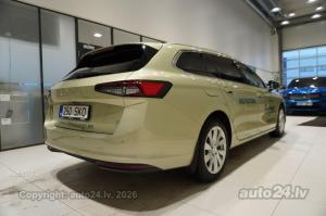 Skoda SuperB 2025 Tallina, ar dzinēja tilpumu 1.50 L un nobraukumu 4 tūkst. km par 43300 €, foto 3 vietnē AUTOMOTO.COM.LV