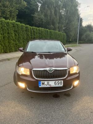 Violet Skoda SuperB 2008 in Vilnius, with an engine capacity of 1.80 L and mileage of 300 thousand km for 1900 €, photo 3 on AUTOMOTO.COM.LV