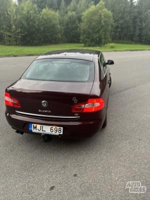 Violet Skoda SuperB 2008 in Vilnius, with an engine capacity of 1.80 L and mileage of 300 thousand km for 1900 €, photo 6 on AUTOMOTO.COM.LV