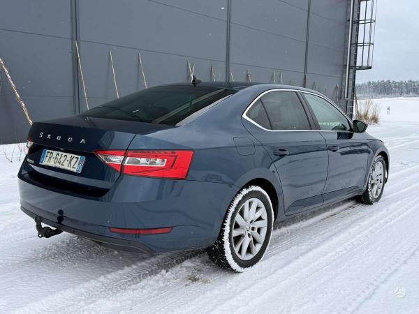 Violet Skoda SuperB 2020 in Vilnius, with an engine capacity of 2.00 L and mileage of 274 thousand km for 11500 €, photo 3 on AUTOMOTO.COM.LV