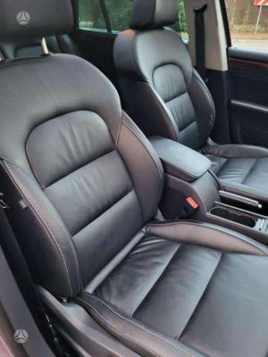 Violet Skoda SuperB 2010 in Vilnius, with an engine capacity of 1.97 L and mileage of 244 thousand km for 3100 €, photo 13 on AUTOMOTO.COM.LV