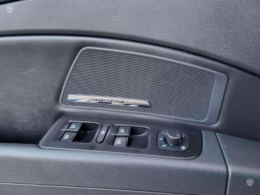 Violet Skoda SuperB 2010 in Vilnius, with an engine capacity of 1.97 L and mileage of 244 thousand km for 3100 €, photo 14 on AUTOMOTO.COM.LV
