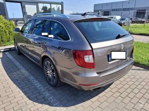 Violet Skoda SuperB 2010 in Vilnius, with an engine capacity of 1.97 L and mileage of 244 thousand km for 3100 €, photo 24 on AUTOMOTO.COM.LV