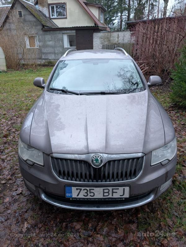 Violet Skoda SuperB 2011 in Tallinn, with an engine capacity of 1.80 L and mileage of 224 thousand km for 3000 €, photo 4 on AUTOMOTO.COM.LV