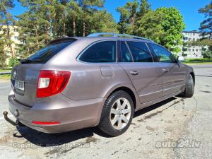 Violet Skoda SuperB 2011 in Tallinn, with an engine capacity of 2.00 L and mileage of 370 thousand km for 3299 €, photo 5 on AUTOMOTO.COM.LV