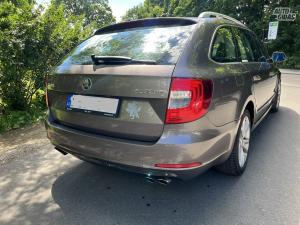 Violet Skoda SuperB 2014 in Vilnius, with an engine capacity of 2.00 L and mileage of 334 thousand km for 3300 €, photo 5 on AUTOMOTO.COM.LV