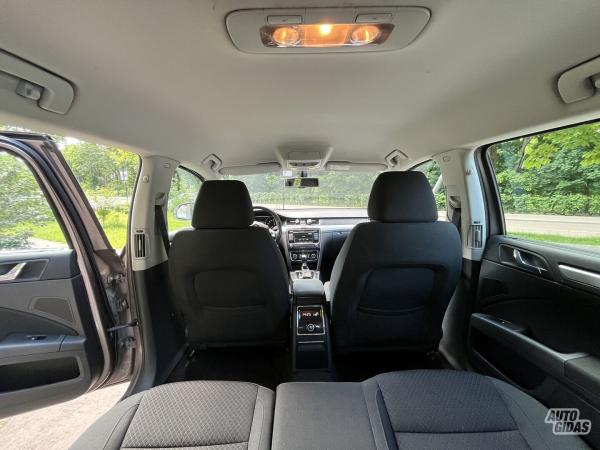 Violet Skoda SuperB 2014 in Vilnius, with an engine capacity of 2.00 L and mileage of 334 thousand km for 3300 €, photo 8 on AUTOMOTO.COM.LV