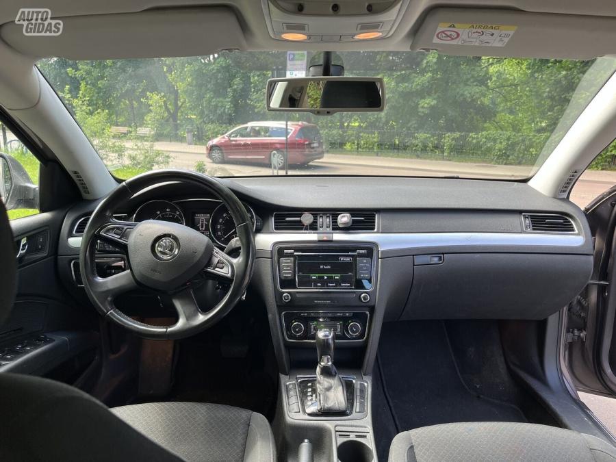 Violet Skoda SuperB 2014 in Vilnius, with an engine capacity of 2.00 L and mileage of 334 thousand km for 3300 €, photo 11 on AUTOMOTO.COM.LV