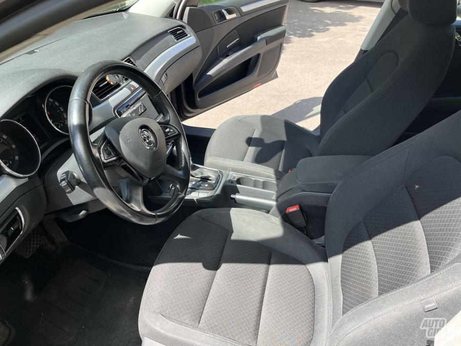 Violet Skoda SuperB 2014 in Vilnius, with an engine capacity of 2.00 L and mileage of 334 thousand km for 3300 €, photo 13 on AUTOMOTO.COM.LV