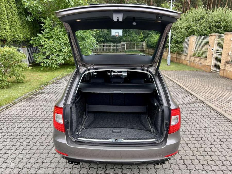 Violet Skoda SuperB 2014 in Vilnius, with an engine capacity of 1.98 L and mileage of 335 thousand km for 5000 €, photo 13 on AUTOMOTO.COM.LV