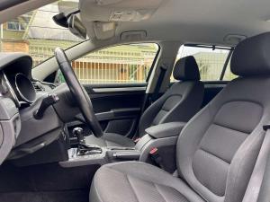 Violet Skoda SuperB 2014 in Vilnius, with an engine capacity of 1.98 L and mileage of 335 thousand km for 5000 €, photo 26 on AUTOMOTO.COM.LV