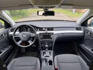 Violet Skoda SuperB 2014 in Vilnius, with an engine capacity of 1.98 L and mileage of 335 thousand km for 5000 €, photo 28 on AUTOMOTO.COM.LV