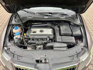 Violet Skoda SuperB 2014 in Vilnius, with an engine capacity of 1.98 L and mileage of 335 thousand km for 5000 €, photo 30 on AUTOMOTO.COM.LV