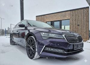 Violets Skoda SuperB 2022 Viļņa, ar dzinēja tilpumu 1.40 L un nobraukumu 152 tūkst. km par 21200 €, foto  vietnē AUTOMOTO.COM.LV