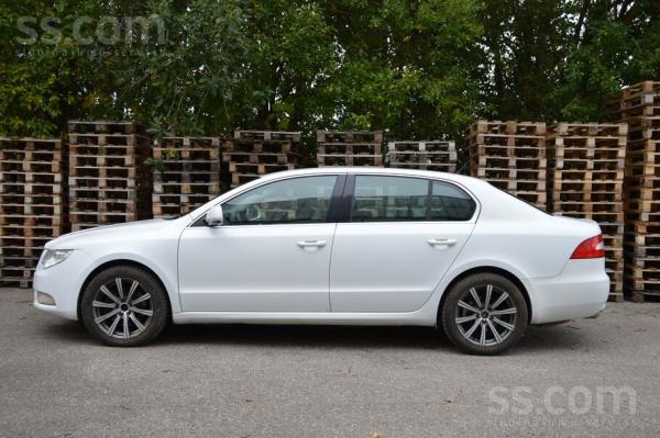 White Skoda SuperB 2008 in Tukums, with an engine capacity of 1.80 L and mileage of 321 thousand km for 2100 €, photo 3 on AUTOMOTO.COM.LV