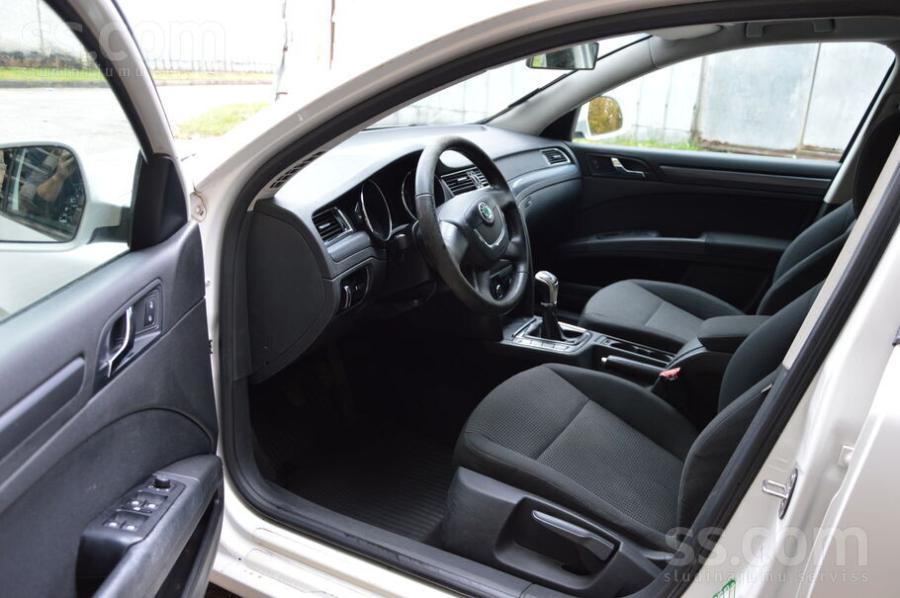 Balts Skoda SuperB 2008 Tukums, ar dzinēja tilpumu 1.80 L un nobraukumu 321 tūkst. km par 2100 €, foto 8 vietnē AUTOMOTO.COM.LV