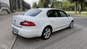 White Skoda SuperB 2009 in Klaipeda, with an engine capacity of 2.00 L and mileage of 334 thousand km for 3500 €, photo 5 on AUTOMOTO.COM.LV