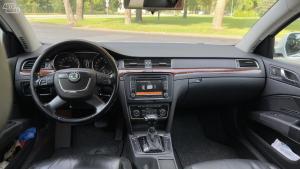White Skoda SuperB 2009 in Klaipeda, with an engine capacity of 2.00 L and mileage of 334 thousand km for 3500 €, photo 8 on AUTOMOTO.COM.LV