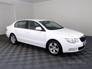 White Skoda SuperB 2010 in Tallinn, with an engine capacity of 1.80 L and mileage of 323 thousand km for 1999 €, photo  on AUTOMOTO.COM.LV