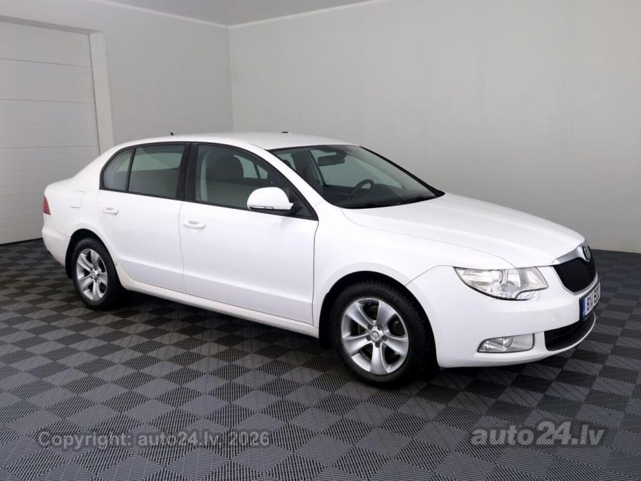White Skoda SuperB 2010 in Tallinn, with an engine capacity of 1.80 L and mileage of 323 thousand km for 1999 €, photo 1 on AUTOMOTO.COM.LV