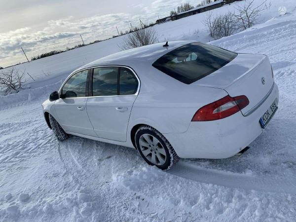 Balts Skoda SuperB 2010 Klaipėda, ar dzinēja tilpumu 1.97 L un nobraukumu 283 tūkst. km par 2950 €, foto 2 vietnē AUTOMOTO.COM.LV