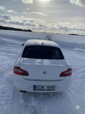 White Skoda SuperB 2010 in Klaipeda, with an engine capacity of 1.97 L and mileage of 283 thousand km for 2950 €, photo 3 on AUTOMOTO.COM.LV