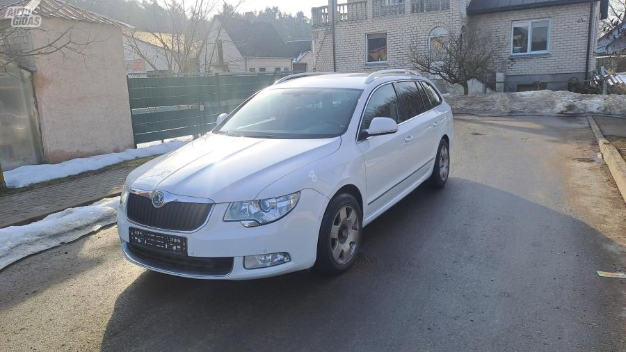 Balts Skoda SuperB 2010 Viļņa, ar dzinēja tilpumu 2.00 L un nobraukumu 320 tūkst. km par 4250 €, foto 10 vietnē AUTOMOTO.COM.LV