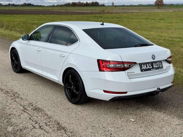 Balts Skoda SuperB 2016 Vilkaviškis, ar dzinēja tilpumu 1.97 L un nobraukumu 267 tūkst. km par 11900 €, foto 3 vietnē AUTOMOTO.COM.LV