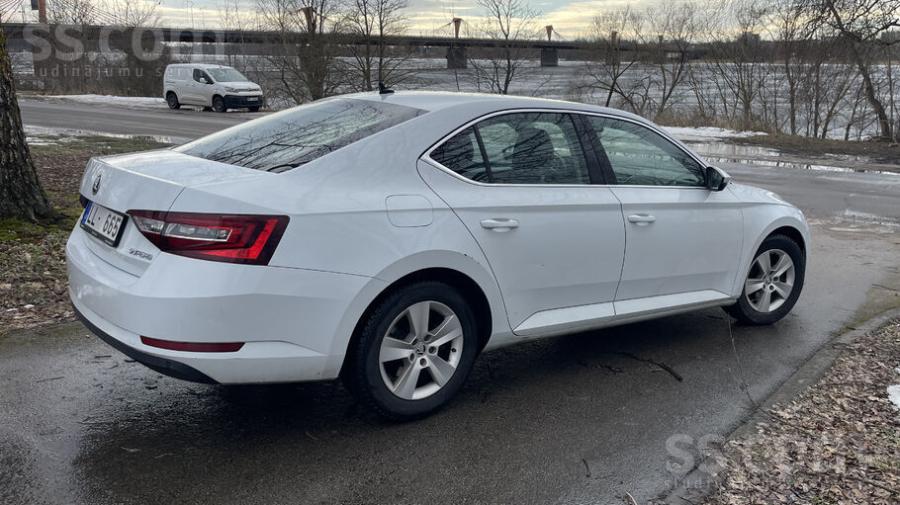 Balts Skoda SuperB 2016 Rīga, ar dzinēja tilpumu 1.80 L un nobraukumu 290 tūkst. km par 6900 €, foto 6 vietnē AUTOMOTO.COM.LV