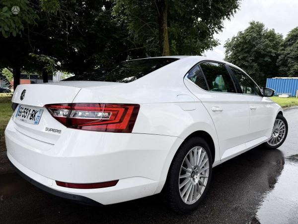 Balts Skoda SuperB 2016 Kauņa, ar dzinēja tilpumu 1.97 L un nobraukumu 247 tūkst. km par 9350 €, foto 4 vietnē AUTOMOTO.COM.LV