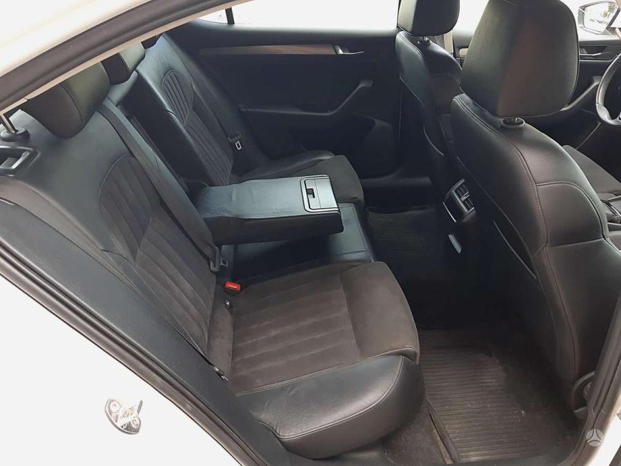 White Skoda SuperB 2016 in Klaipeda, with an engine capacity of 1.60 L and mileage of 285 thousand km for 5400 €, photo 18 on AUTOMOTO.COM.LV