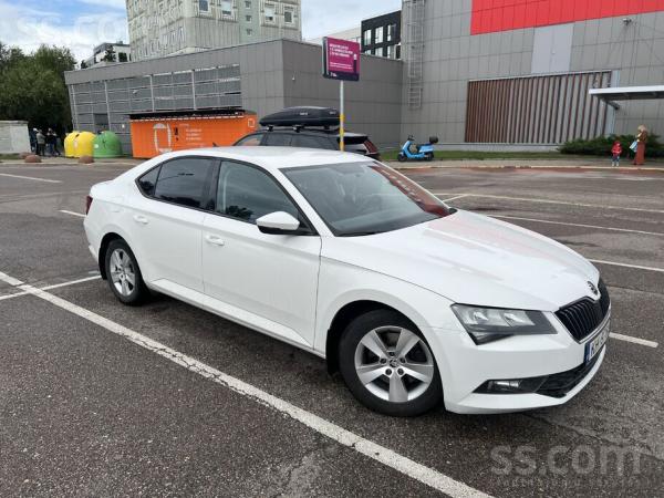 White Skoda SuperB 2016 in Jurmala, with an engine capacity of 1.60 L and mileage of 180 thousand km for 8500 €, photo 4 on AUTOMOTO.COM.LV