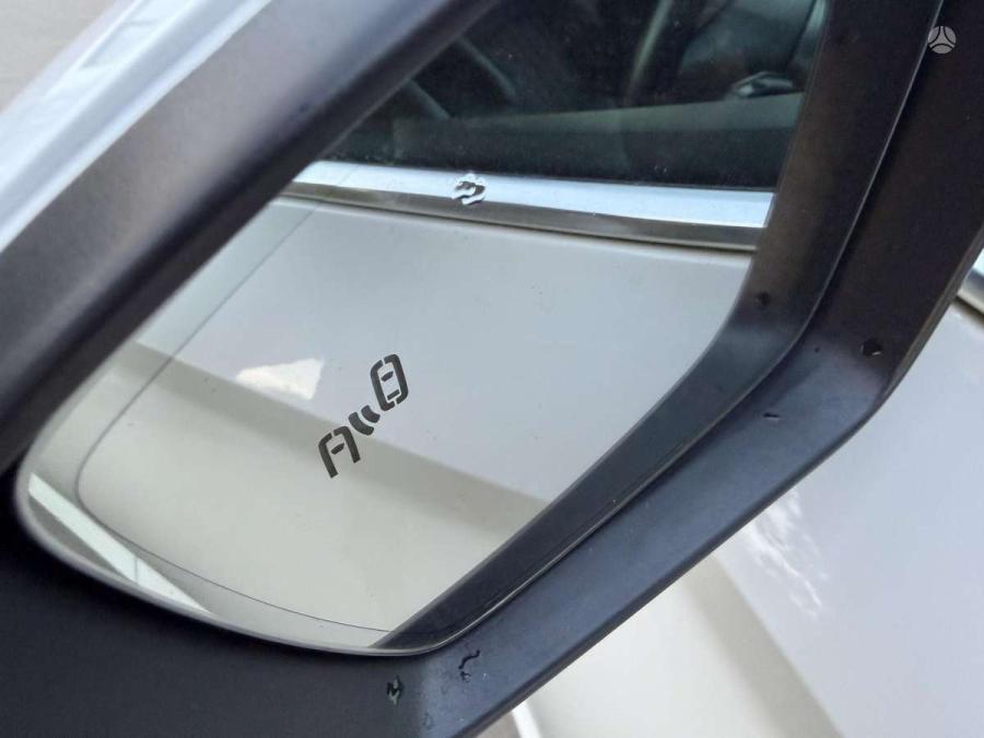 White Skoda SuperB 2016 in Kaunas, with an engine capacity of 1.97 L and mileage of 248 thousand km for 8950 €, photo 13 on AUTOMOTO.COM.LV