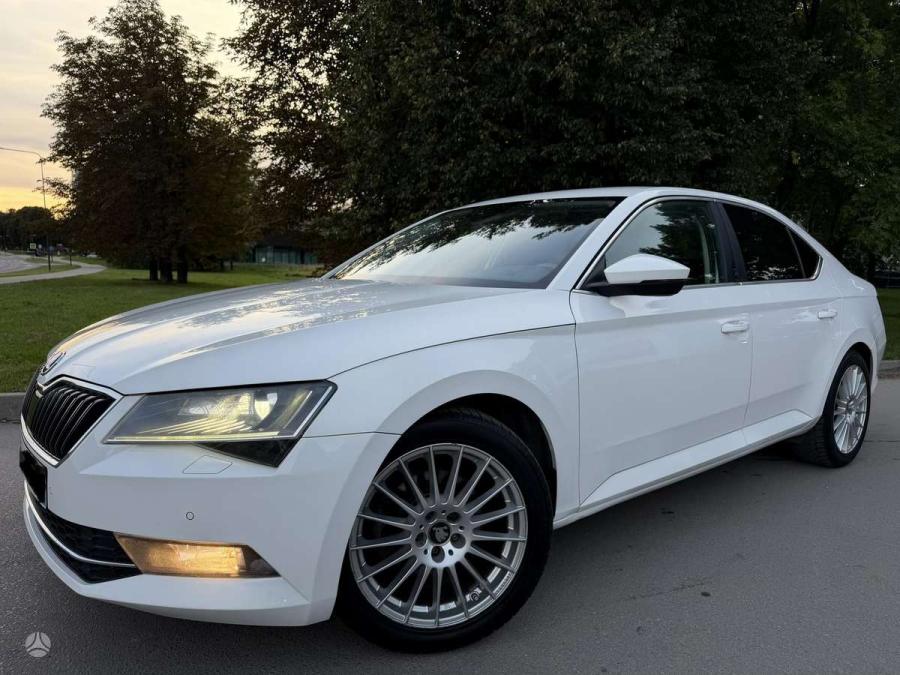White Skoda SuperB 2016 in Kaunas, with an engine capacity of 1.97 L and mileage of 248 thousand km for 8950 €, photo 20 on AUTOMOTO.COM.LV