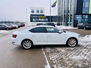 White Skoda SuperB 2017 in Vilnius, with an engine capacity of 1.97 L and mileage of 343 thousand km for 10500 €, photo 3 on AUTOMOTO.COM.LV
