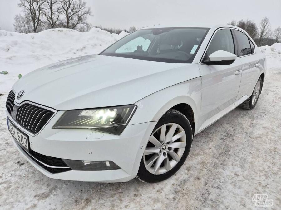 Balts Skoda SuperB 2017 Viļņa, ar dzinēja tilpumu 2.00 L un nobraukumu 291 tūkst. km par 11300 €, foto 2 vietnē AUTOMOTO.COM.LV