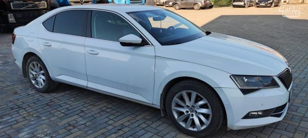 Balts Skoda SuperB 2017 Viļņa, ar dzinēja tilpumu 2.00 L un nobraukumu 291 tūkst. km par 9200 €, foto 2 vietnē AUTOMOTO.COM.LV