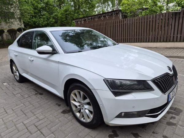 Balts Skoda SuperB 2017 Viļņa, ar dzinēja tilpumu 2.00 L un nobraukumu 298 tūkst. km par 9400 €, foto 2 vietnē AUTOMOTO.COM.LV