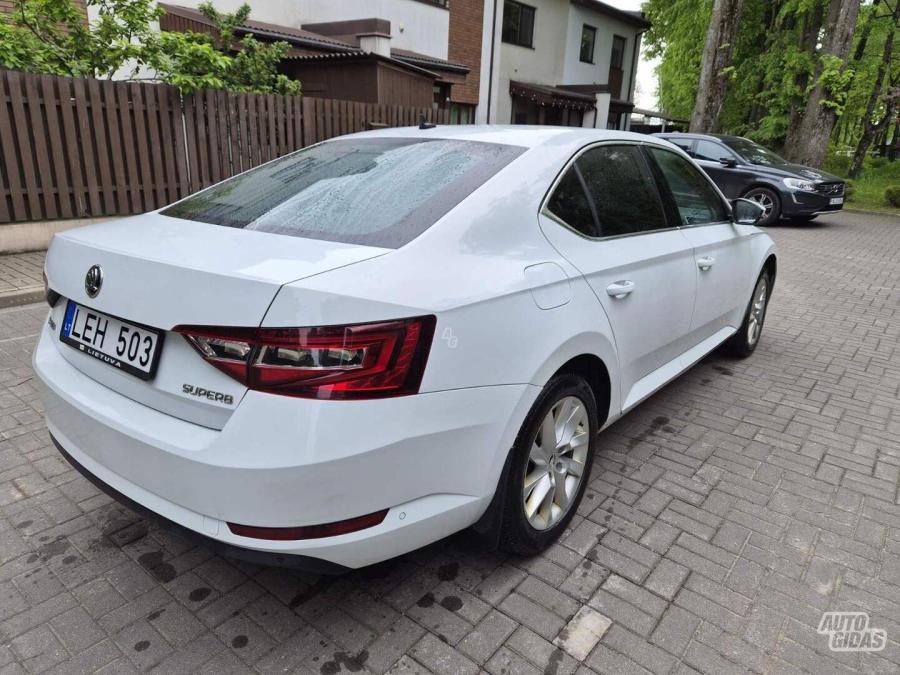 Balts Skoda SuperB 2017 Viļņa, ar dzinēja tilpumu 2.00 L un nobraukumu 298 tūkst. km par 9400 €, foto 6 vietnē AUTOMOTO.COM.LV