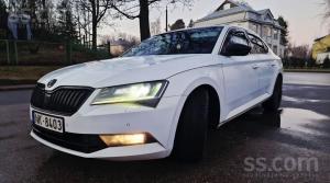 White Skoda SuperB 2018 in Riga, with an engine capacity of 1.60 L and mileage of 203 thousand km for 12250 €, photo 5 on AUTOMOTO.COM.LV