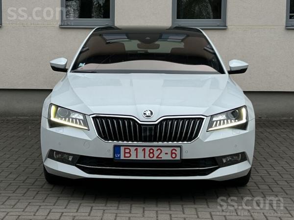 White Skoda SuperB 2018 in Jelgava, with an engine capacity of 2.00 L and mileage of 200 thousand km for 14990 €, photo 2 on AUTOMOTO.COM.LV
