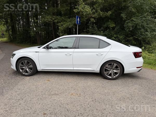 White Skoda SuperB 2018 in Riga, with an engine capacity of 1.80 L and mileage of 169 thousand km for 15900 €, photo 4 on AUTOMOTO.COM.LV